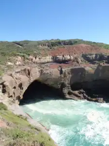 Snapper Point Cave Lookout